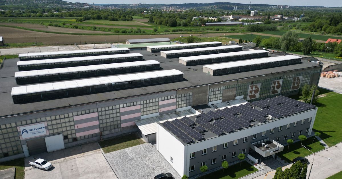 Logistic warehouse and wholesale, transshipment, forwarding and parking ...